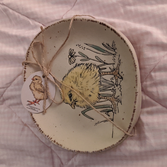 inhomestylez | Dining | Copy 4 Small Plates With Chick Detail Cute For ...